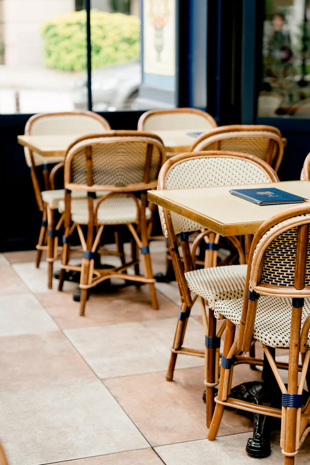 Enameled steel bistro table Classic - Ardamez