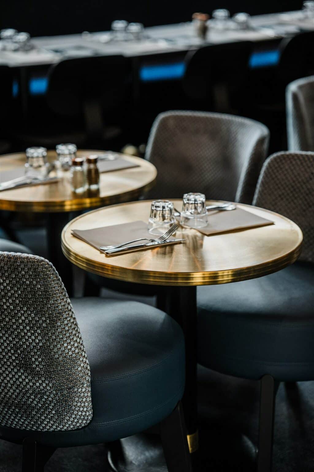 Brass bistro table - Ardamez
